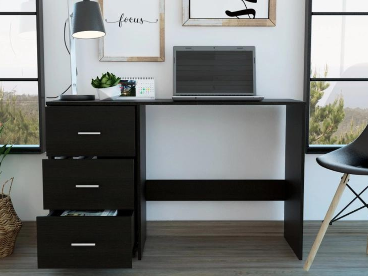 Office Computer Desk With Drawers and Shelves