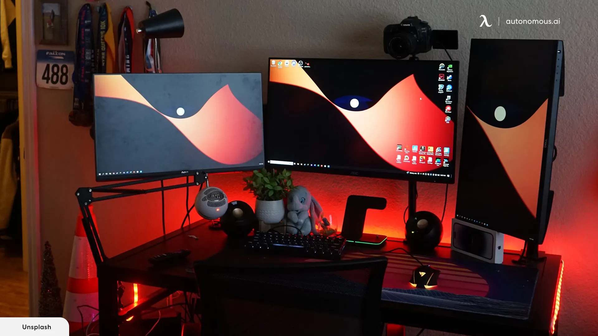 7 Triple Monitor Setup Ideas 7 Triple Monitor Setup Ideas
