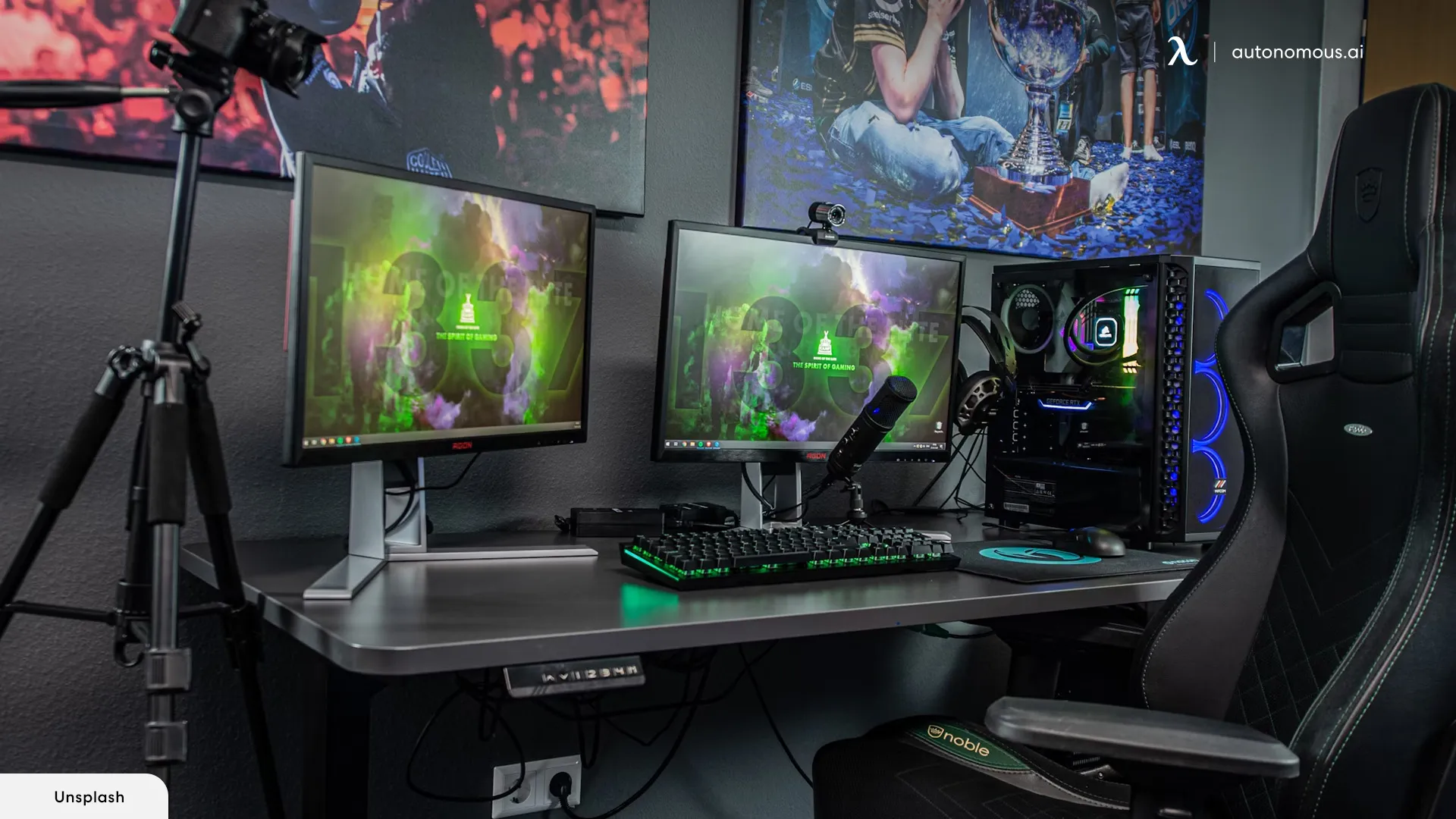 Best Dual Monitor Setup Ideas To Inspire Focus And Flow Best Dual Monitor Setup Ideas To Inspire Focus And Flow