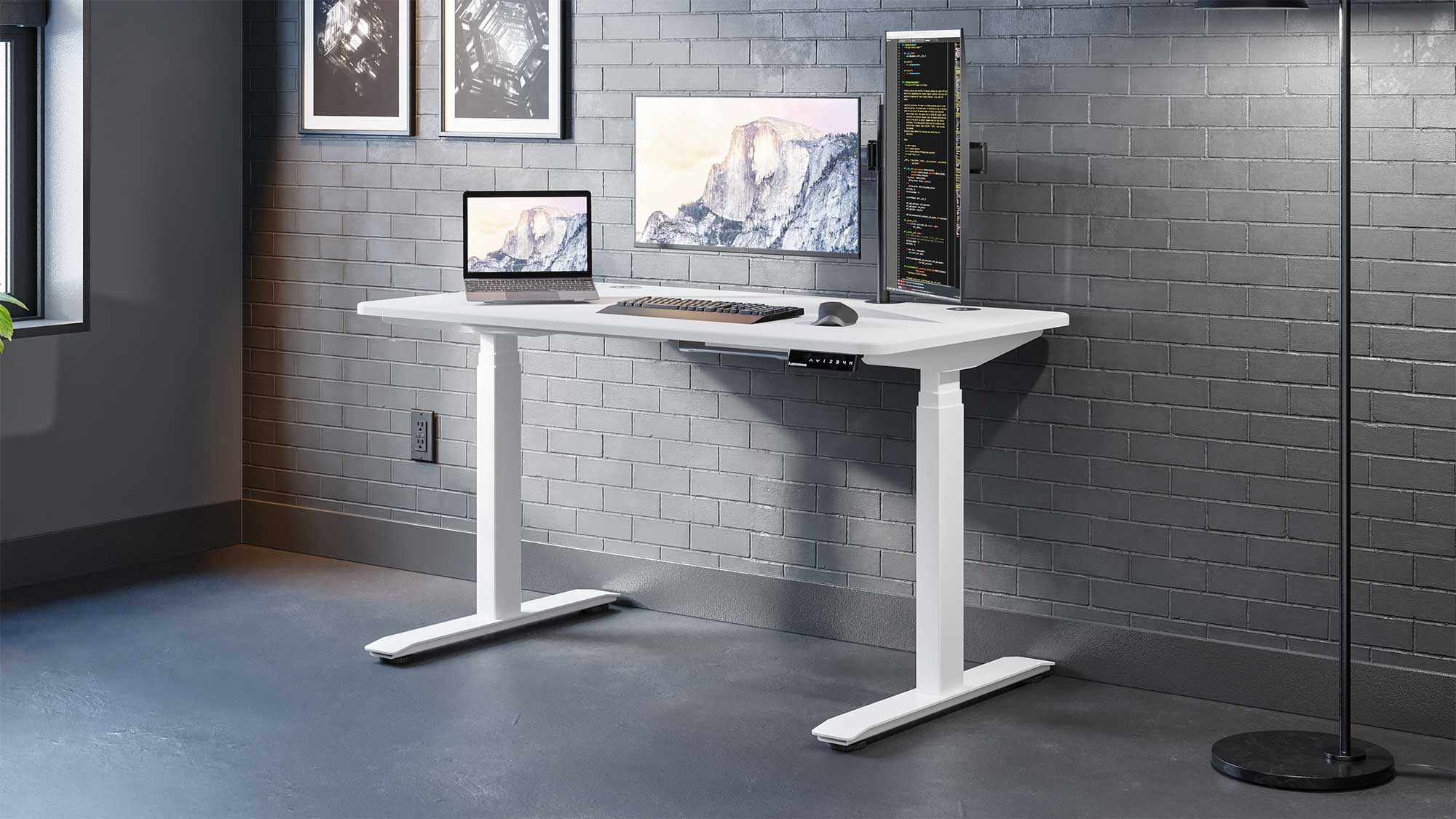 The Best Office Standing Desk | Autonomous Desk Eureka