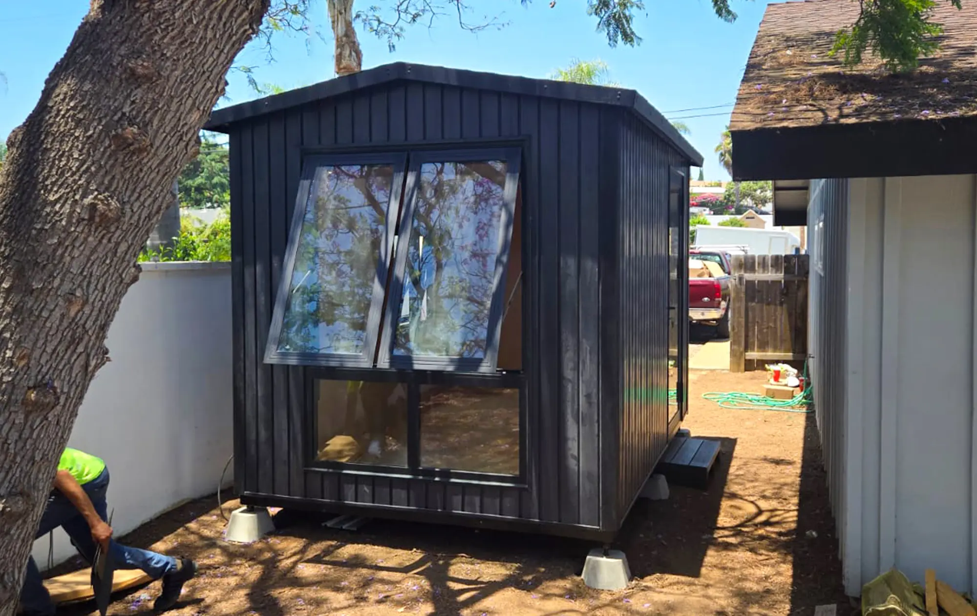 Your Multi-purpose Prefab Studio | Autonomous WorkPod Versatile (StudioPod)