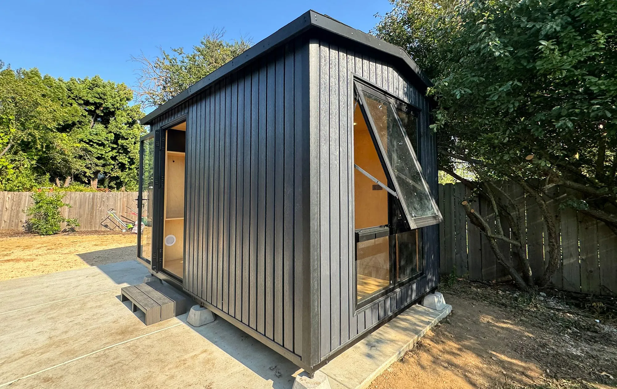 Your Multi-purpose Prefab Studio | Autonomous WorkPod Versatile (StudioPod)