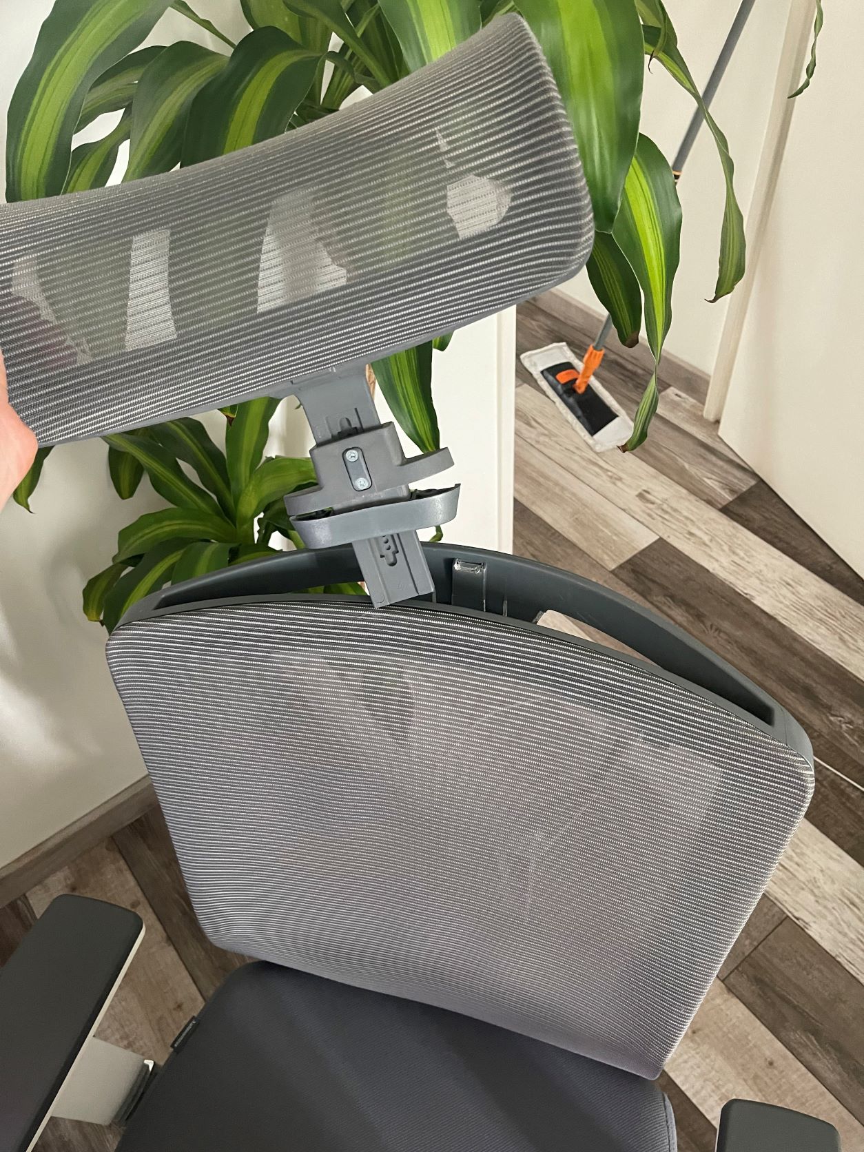 Black Ergonomic Office Chair - Autonomous ErgoChair Pro