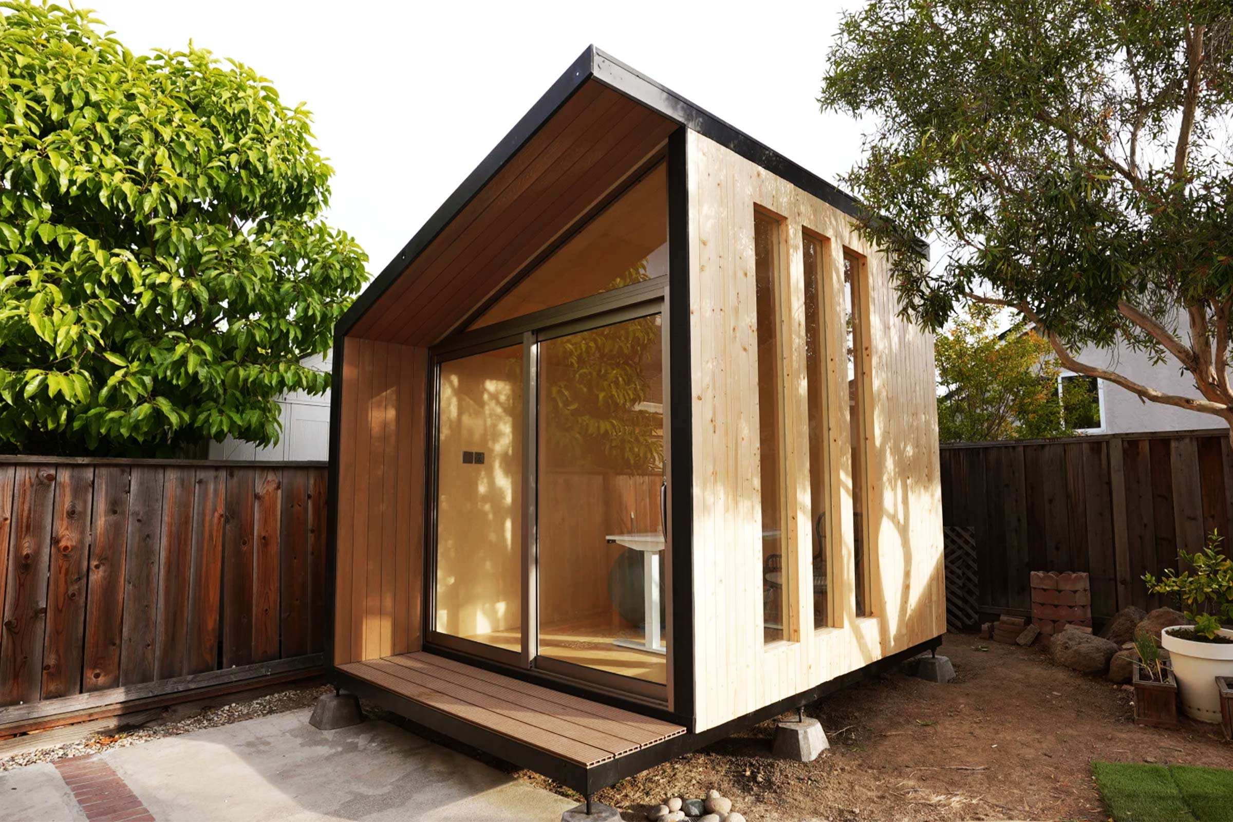 Autonomous Pod ADU: Your Prefab Accessory Dwelling Units