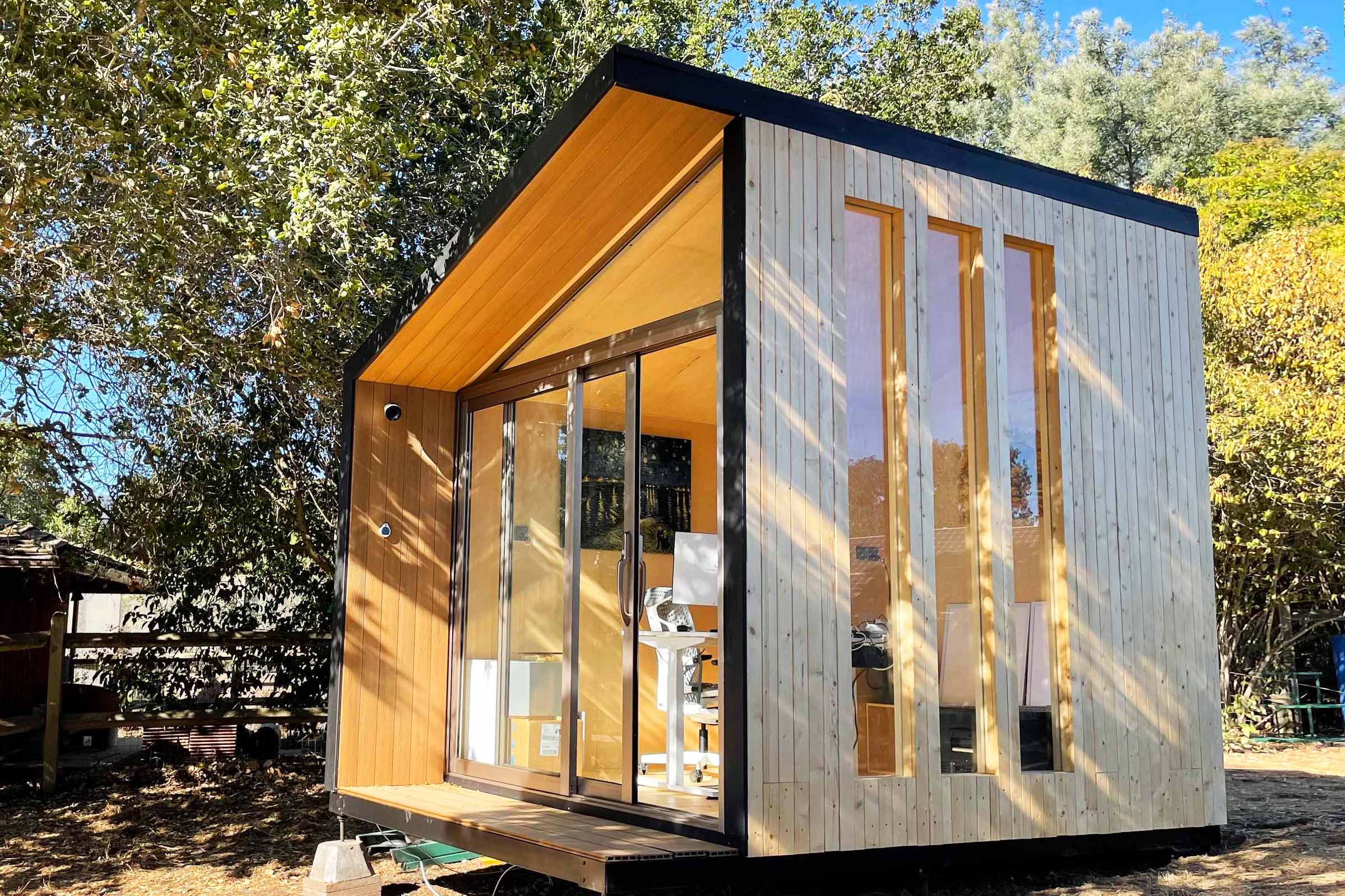 Autonomous Pod ADU: Your Prefab Accessory Dwelling Units