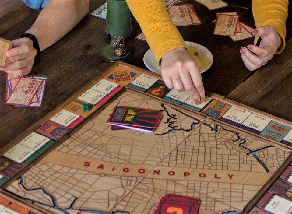 Maztermind Saigonopoly: Magnet Compact Wood Monopoly Board Game